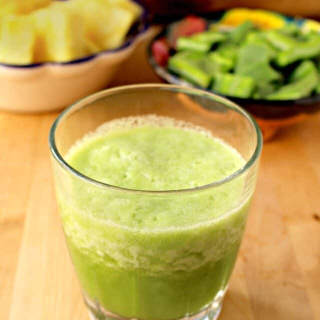 Cactus Pineapple Smoothie (Licuado de Nopal) + VIDEO