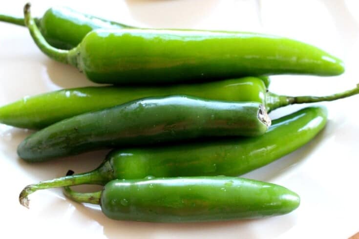 Serrano Pepper + VIDEO | Mamá Maggie's Kitchen