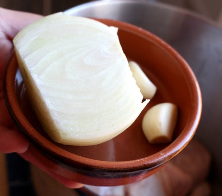 Pozole Blanco (Chicken Pozole) + VIDEO - Mamá Maggie's Kitchen
