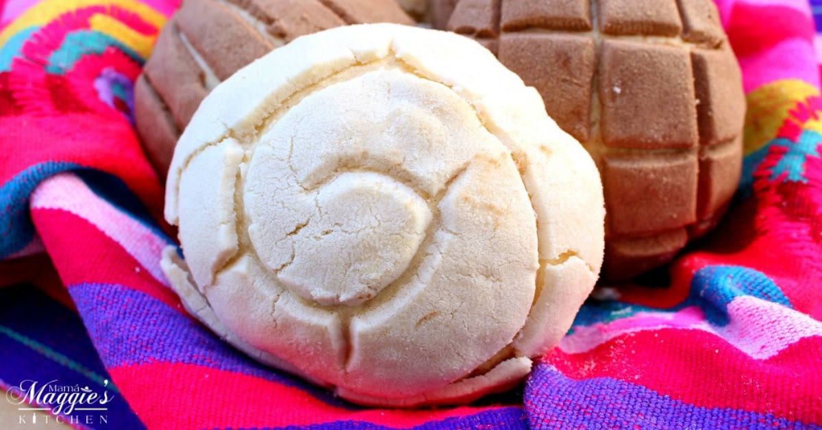 Conchas (Mexican Sweet Bread) + VIDEO - Mamá Maggie's Kitchen