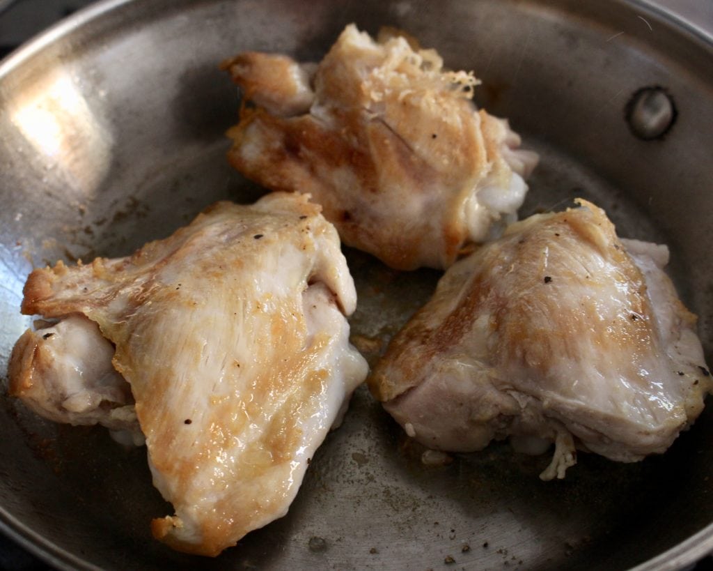 Pollo en Crema (Creamy Chicken) - Mamá Maggie's Kitchen