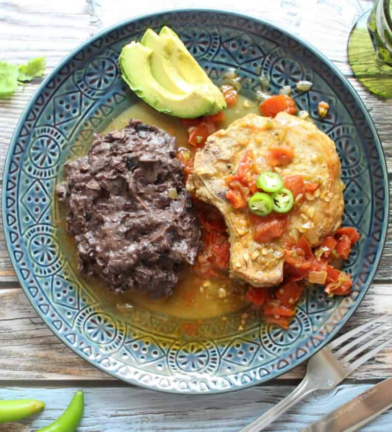 Chuletas a la Mexicana (Mexican-Style Pork Chops) - Mamá Maggie's Kitchen