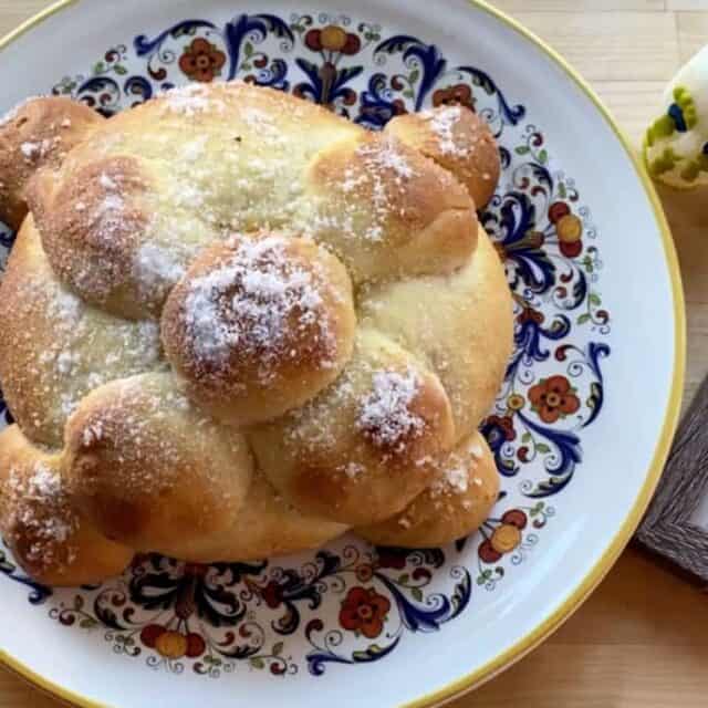 Pan de Muerto + VIDEO - Mamá Maggie's Kitchen
