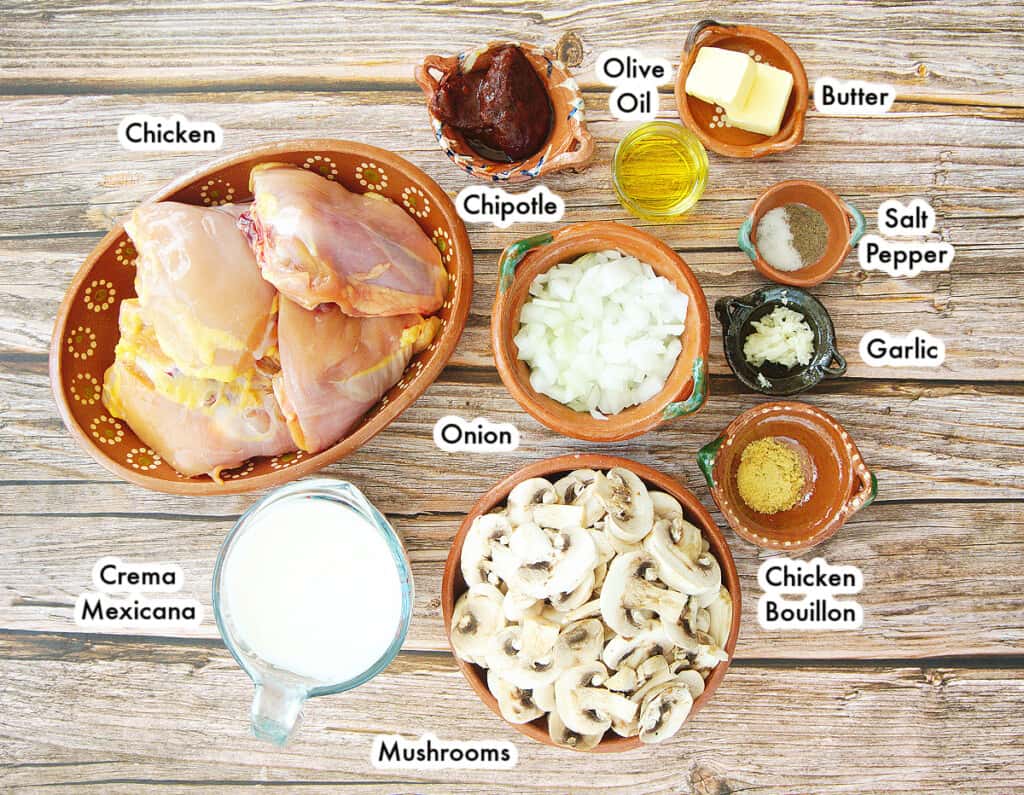 Pollo en Crema (Creamy Chicken) - Mamá Maggie's Kitchen