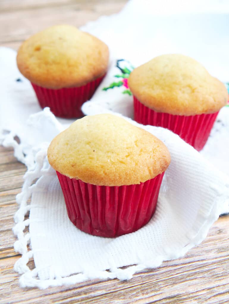 Mantecadas (Mexican Muffins) + VIDEO