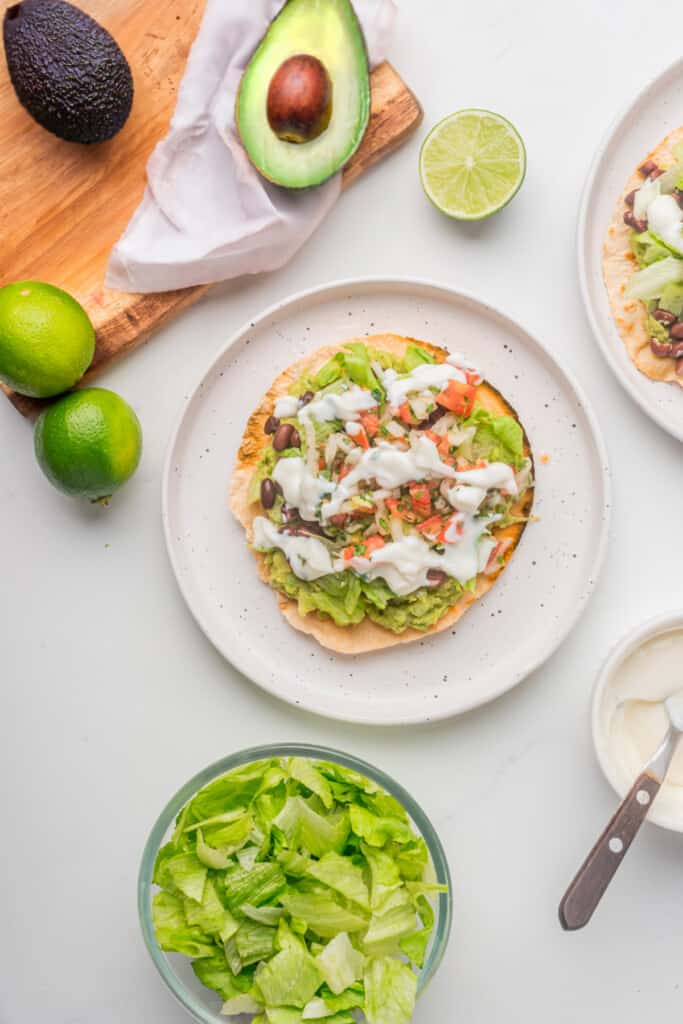 Tostaguac (Guacamole Tostadas)