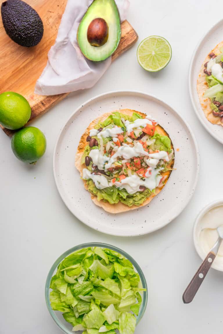 Tostaguac (Guacamole Tostadas)