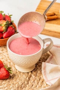 Atole de Fresa - Mamá Maggie's Kitchen