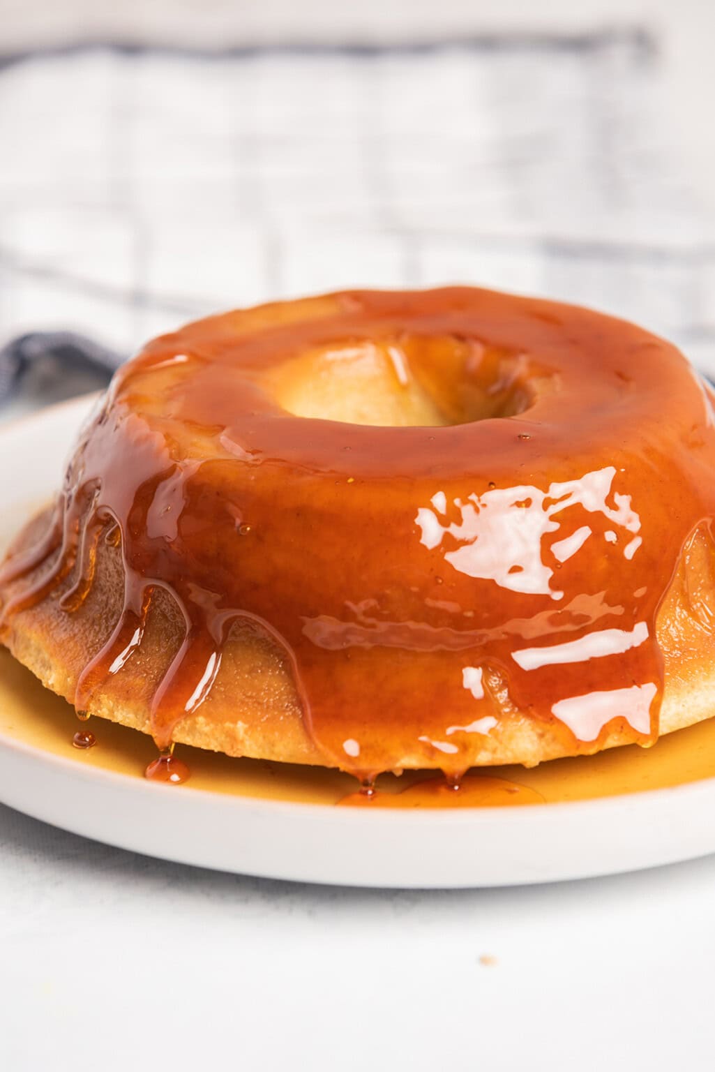 Flan de Queso (Cream Cheese Flan) - Mamá Maggie's Kitchen