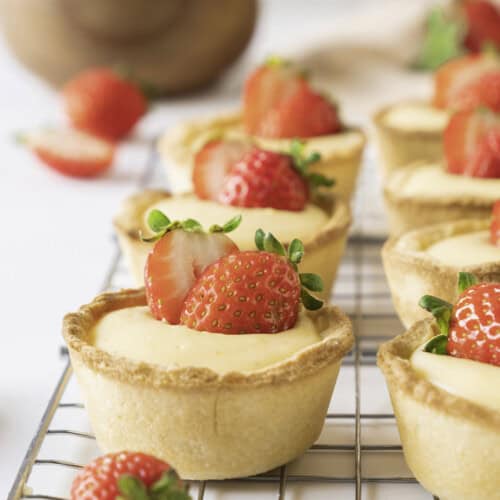 Fruit Tartlets (with vanilla pastry cream) - Mamá Maggie's Kitchen